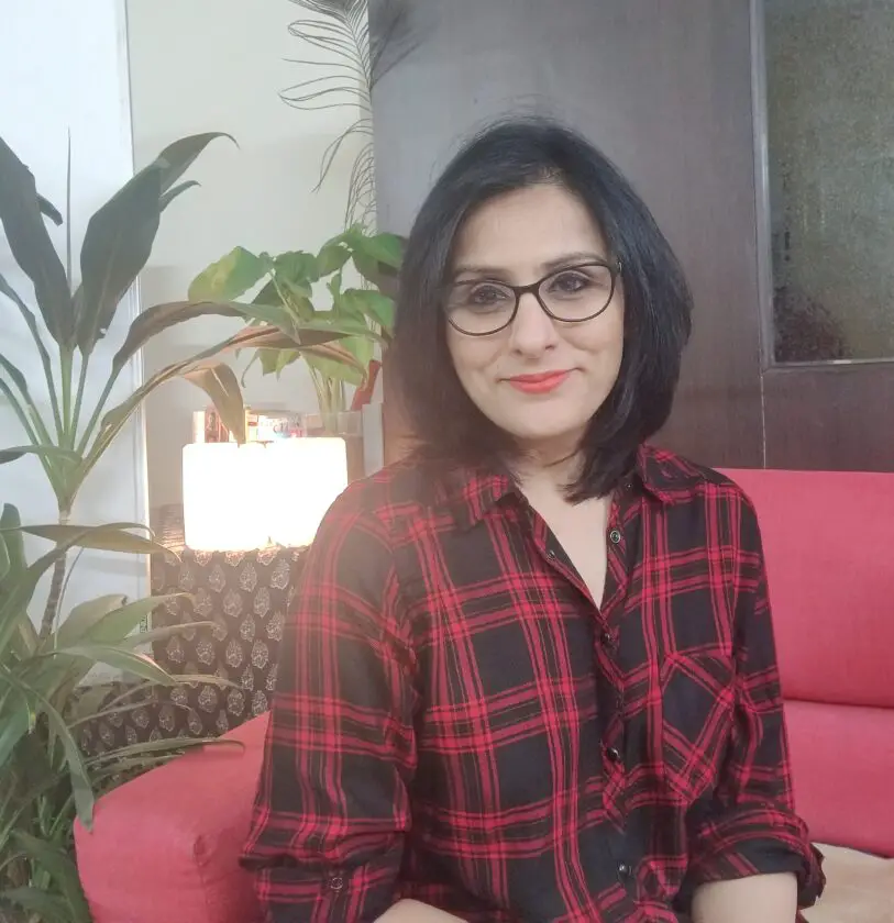 Interview with Nidhi Saini | Author | Certified Emotional Clarity Coach ...